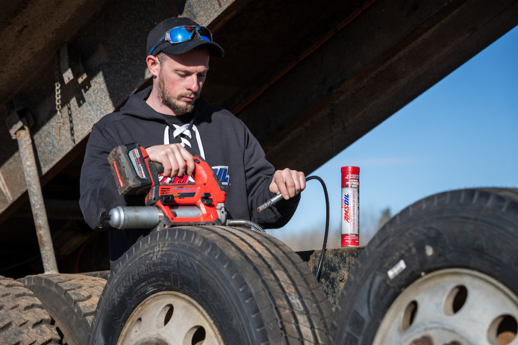 What Kind of Grease Do I Need? - AMSOIL Blog